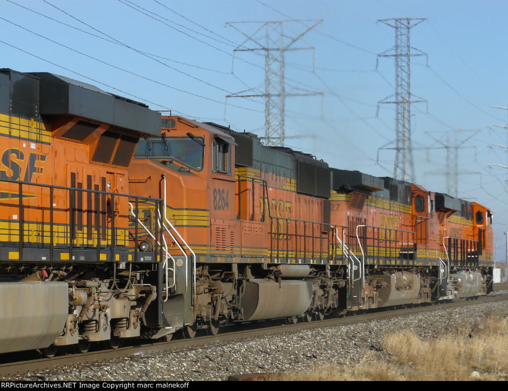 BNSF 8264